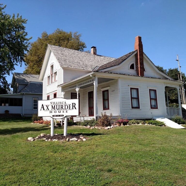 12 Haunted Places to Visit in the Midwest